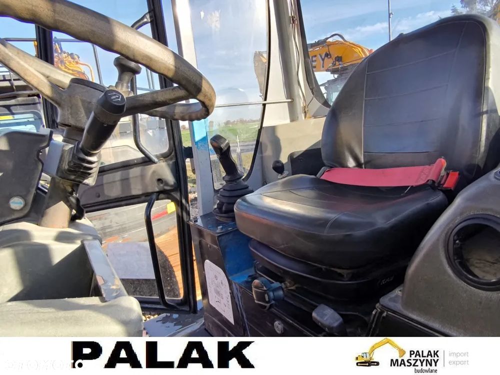 Używany Wacker Neuson Wozidło WACKER NEUSON 6 TON OBROTOWE + KABINA ...