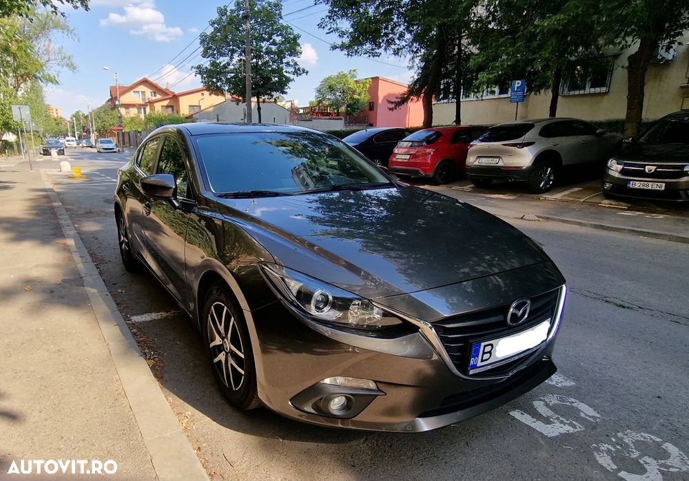 Second hand Mazda 3 - 11 700 EUR125 000 km - Autovit