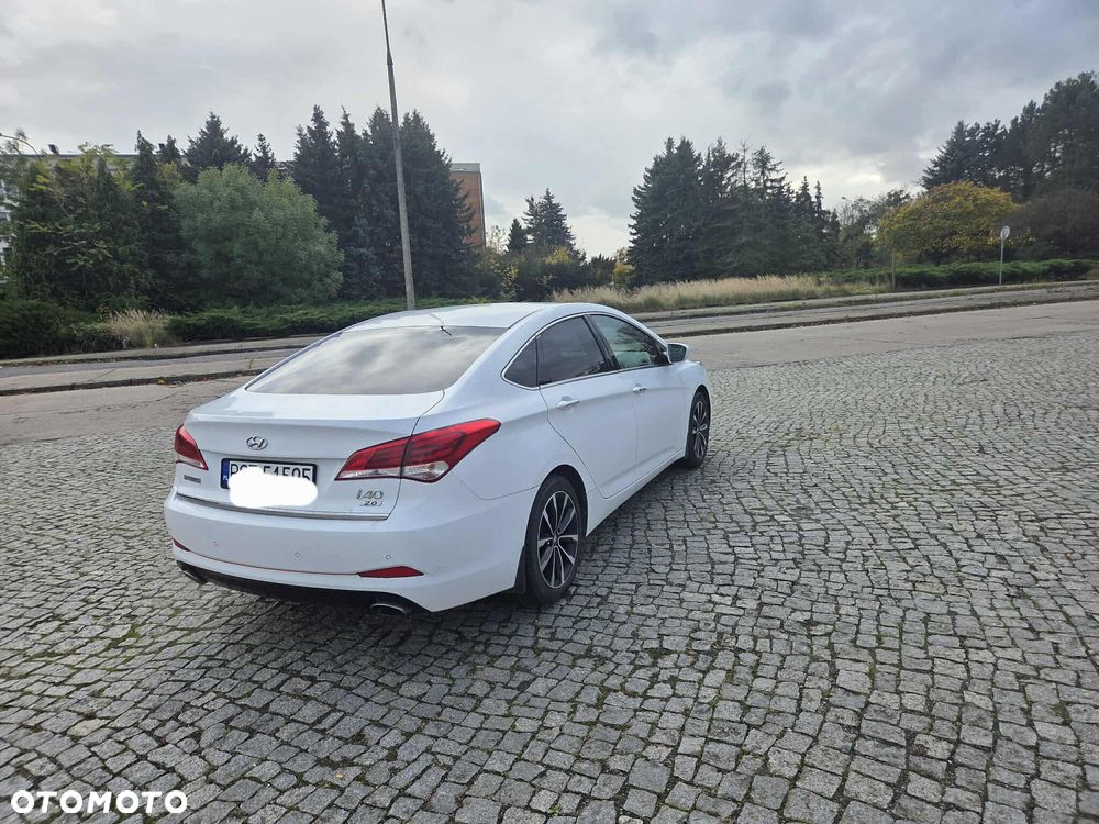 Używany Hyundai i40 2015 - 30 000 PLN, 310 000 km - Otomoto.pl