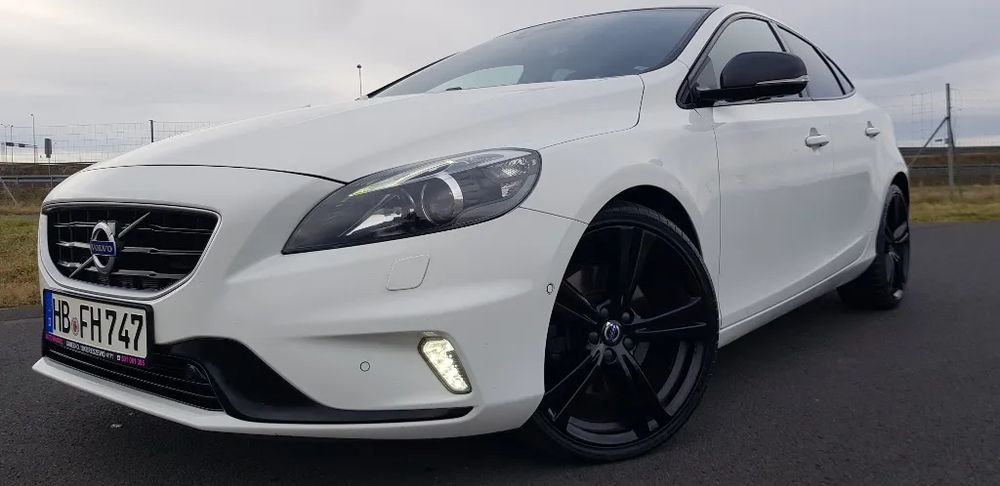 Używany Volvo V40 2016 - 61 900 PLN, 178 000 km - Otomoto.pl