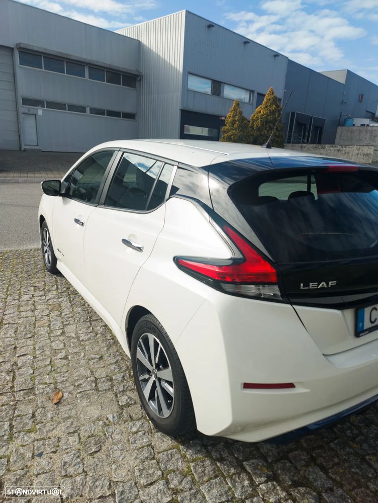 Usado Nissan Leaf 2020 - 15 000 EUR, 31 099 km - Standvirtual.com