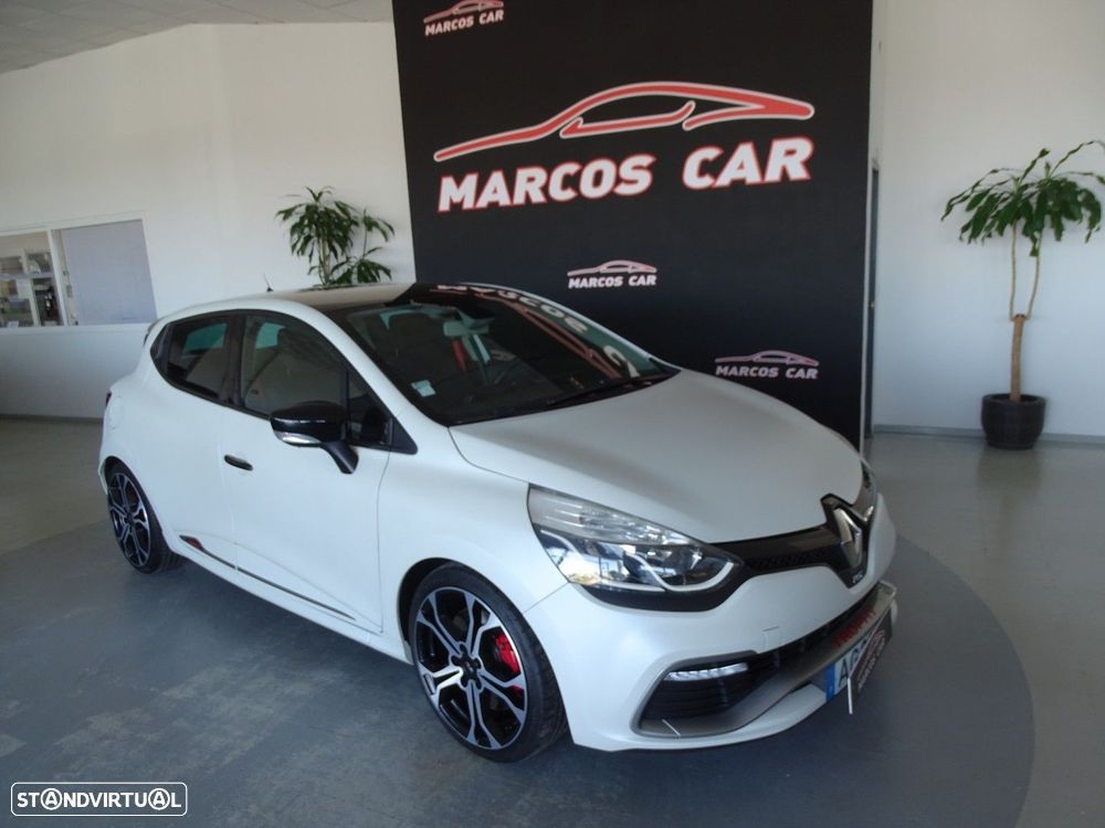 Usados Renault Clio - 23 700 EUR70 226 km, 2016 - Standvirtual
