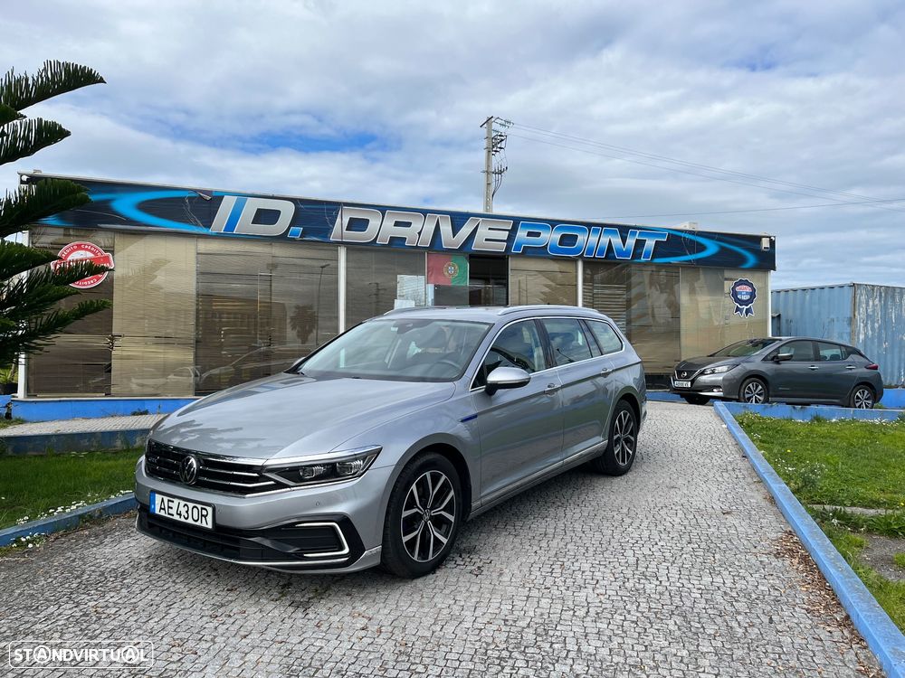 Usado VW Passat Variant 2020 - 21 900 EUR, 131 873 km - Standvirtual.com
