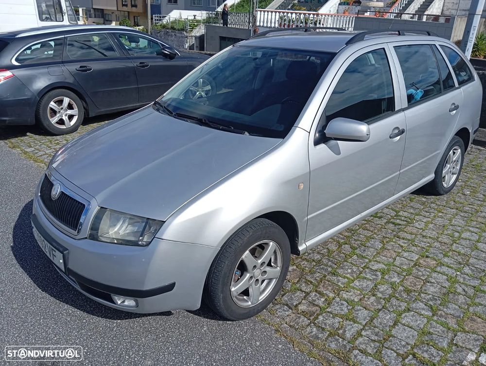 Usado Skoda Fabia Break 2003 - 1 750 EUR, 210 000 km - Standvirtual.com