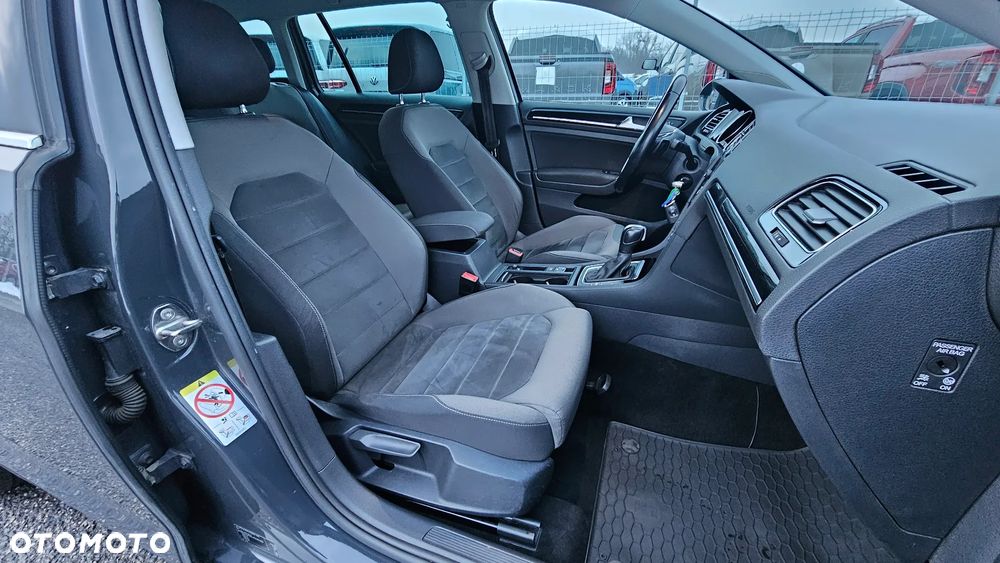 Używany Volkswagen Golf 2019 - 47 900 PLN, 214 564 km - Otomoto.pl