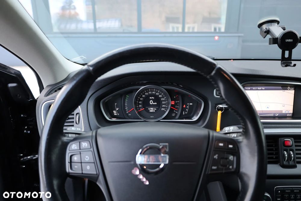 Używany Volvo V40 Cross Country 2014 - 35 000 PLN, 165 000 km - Otomoto.pl