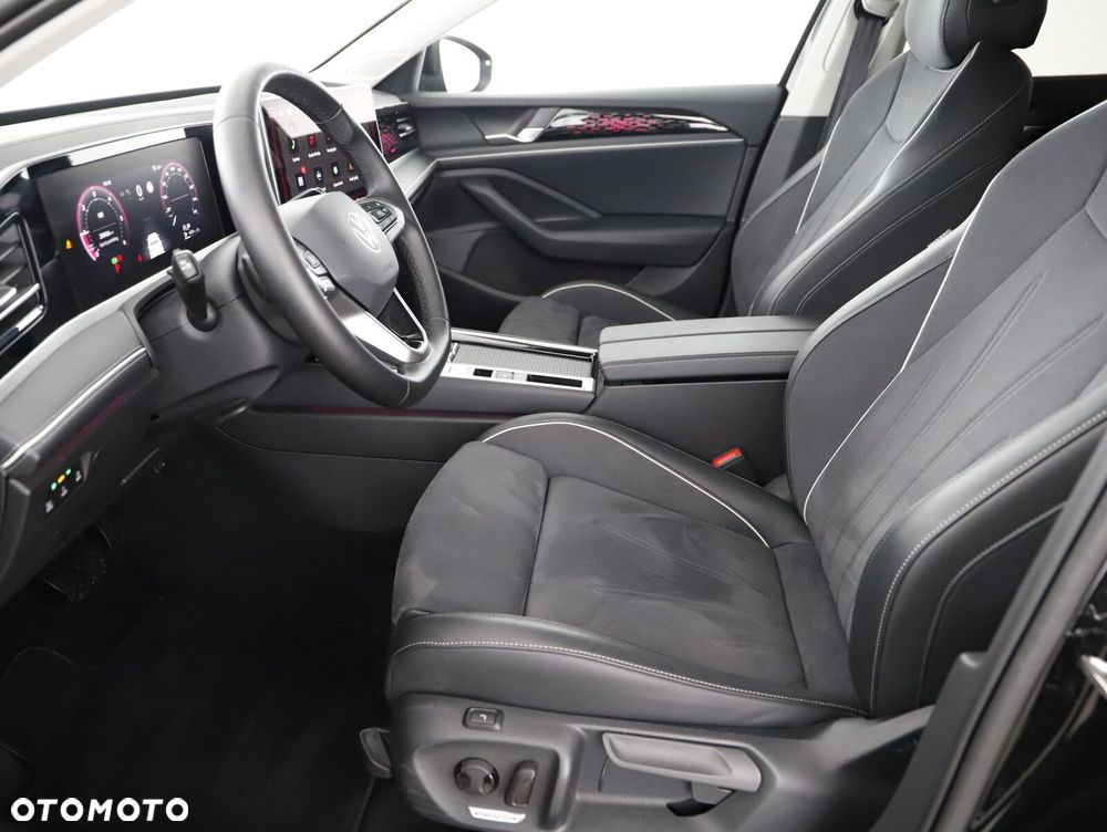 Używany Volkswagen Passat Variant 2025 - 159 800 PLN, 25 926 km ...