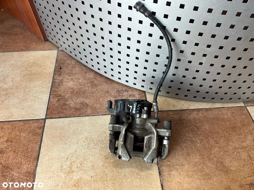 Używany Zaciski - 150 PLN - Otomoto.pl