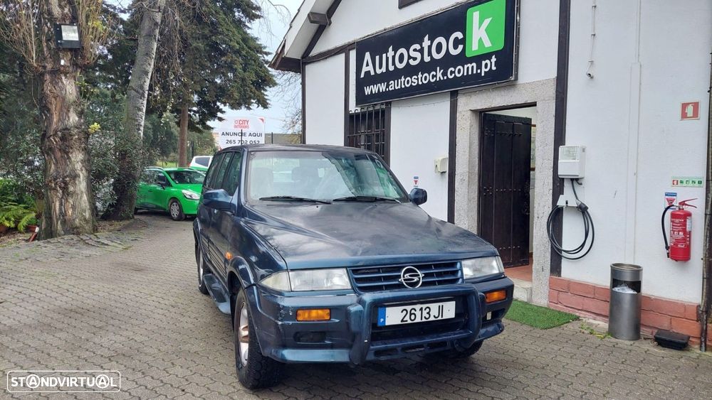 Usado SsangYong Musso 1997 - 1 990 EUR, 206 000 km - Standvirtual.com