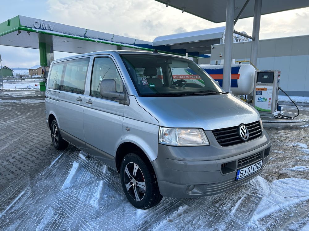 Utilizat Volkswagen Transporter 2008 - 6 650 EUR, 304 000 km - Autovit.ro