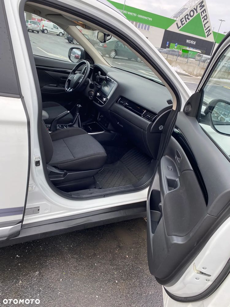 Używany Mitsubishi Outlander 2020 - 70 900 PLN, 84 037 km - Otomoto.pl