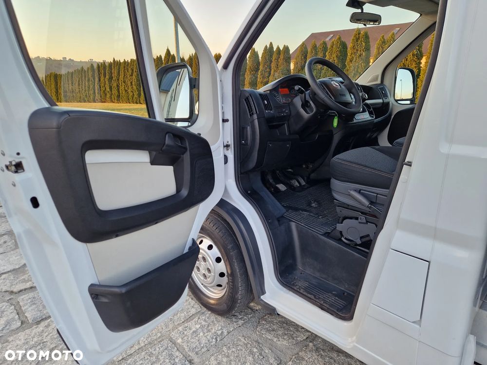 Używany Fiat Ducato Skrzyniowy 2016 - 48 800 PLN, 185 100 km - Otomoto.pl