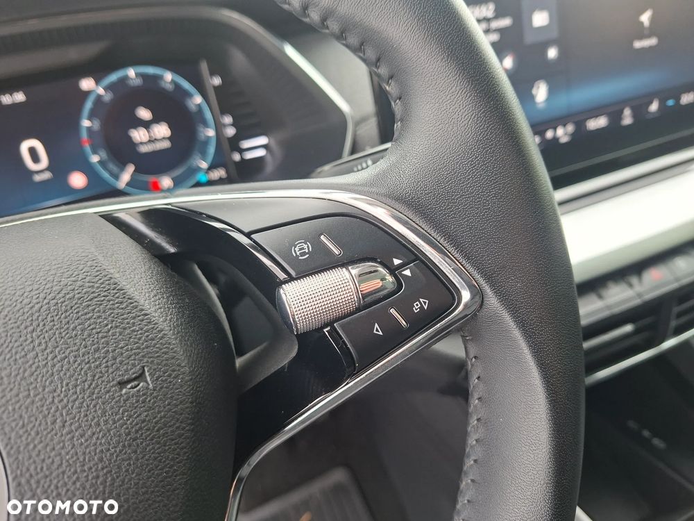 Używany Skoda Octavia 2023 - 79 900 PLN, 35 337 km - Otomoto.pl