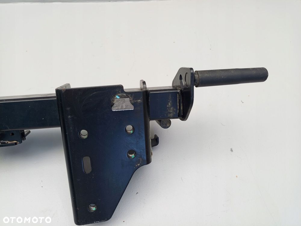 Używany Kompletne haki holownicze (belka + kula) - 599 PLN - Otomoto.pl