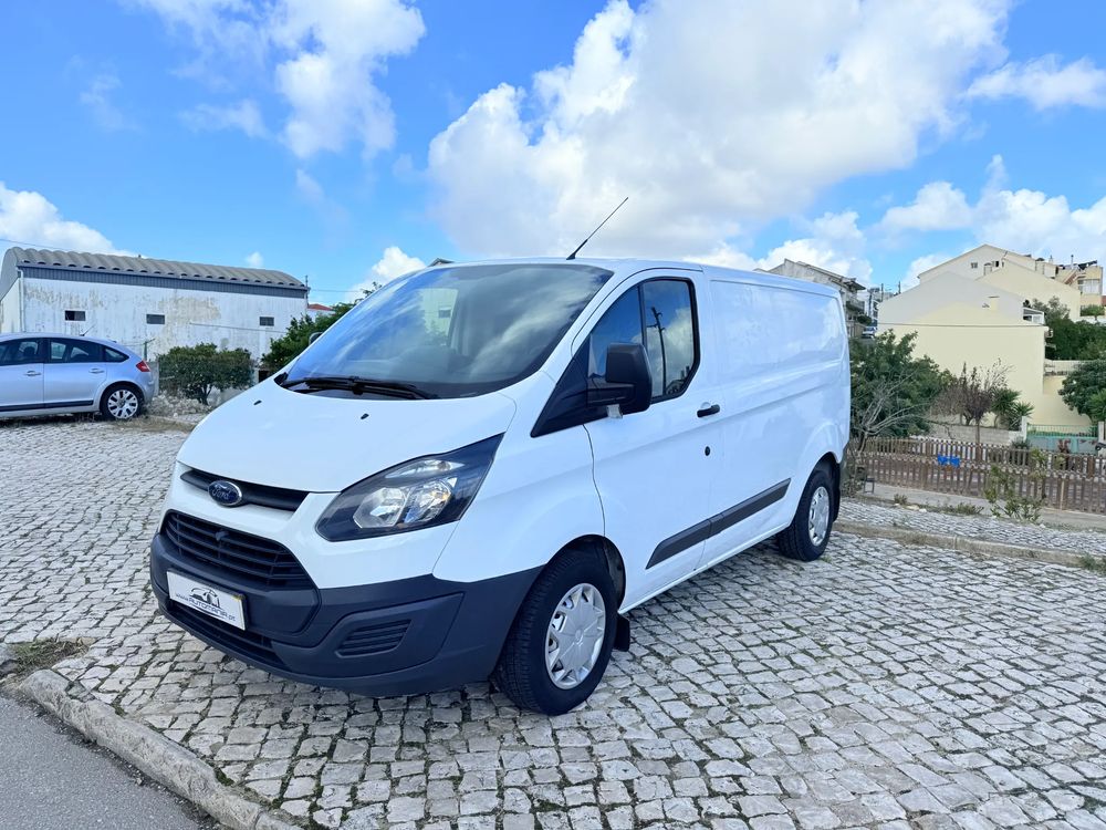 Usado Ford Transit Custom L1 H1 2016 - 13 500 EUR, 215 647 km ...