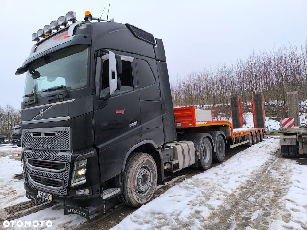 Używany Volvo FH 650 6x4 Niskopodwoziowa 4 osiowa 2017 Rok 2013 - 354 ...