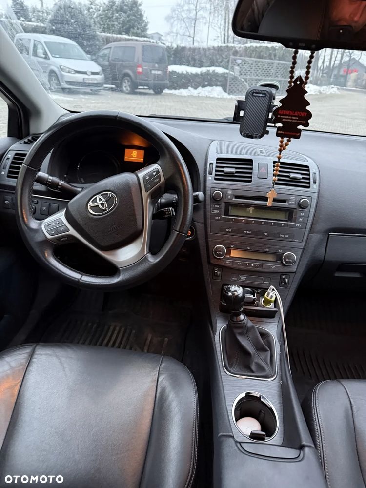 Używany Toyota Avensis 2011 - 31 857 PLN, 165 000 km - Otomoto.pl