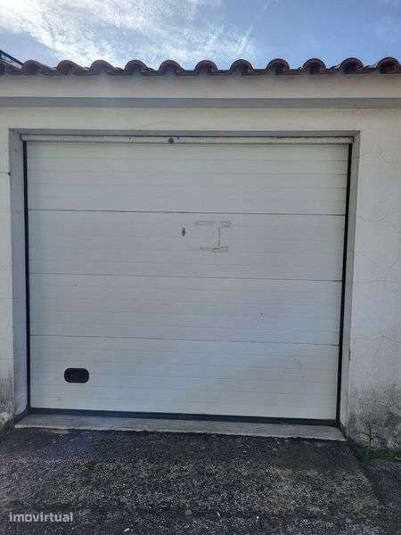 19 m², garagem para arrendar - Abrantes (São Vicente e São João) e ...