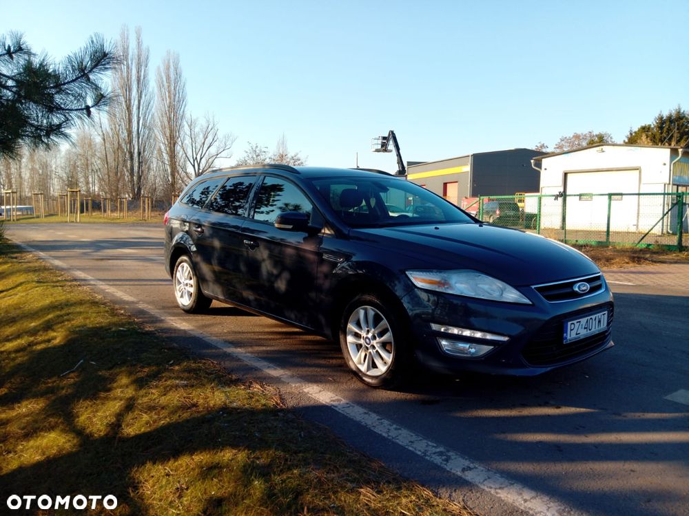 Używany Ford Mondeo 2013 - 18 500 PLN, 300 200 km - Otomoto.pl