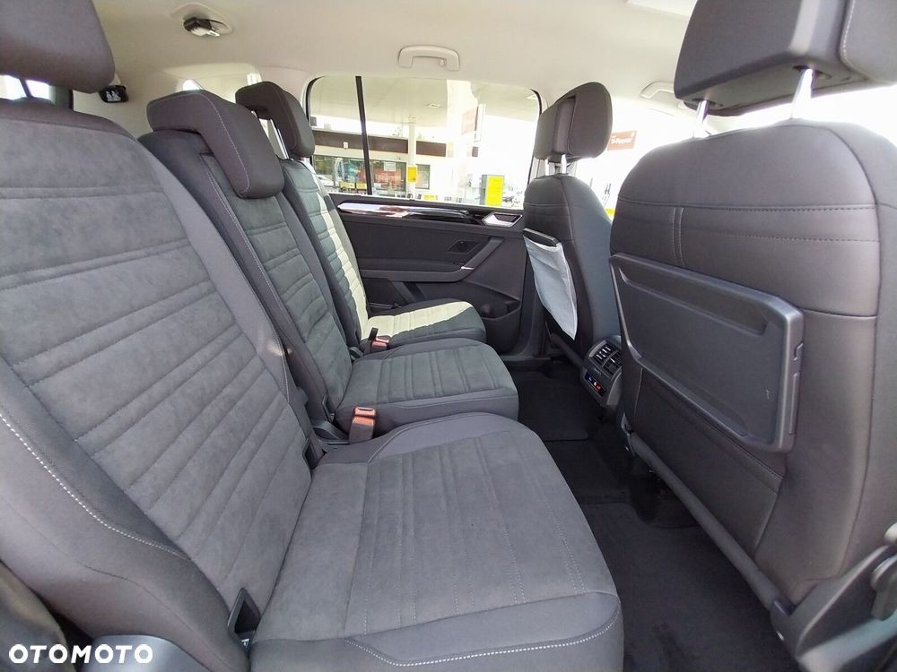 Używany Volkswagen Touran 2025 - 154 900 PLN, 10 963 km - Otomoto.pl