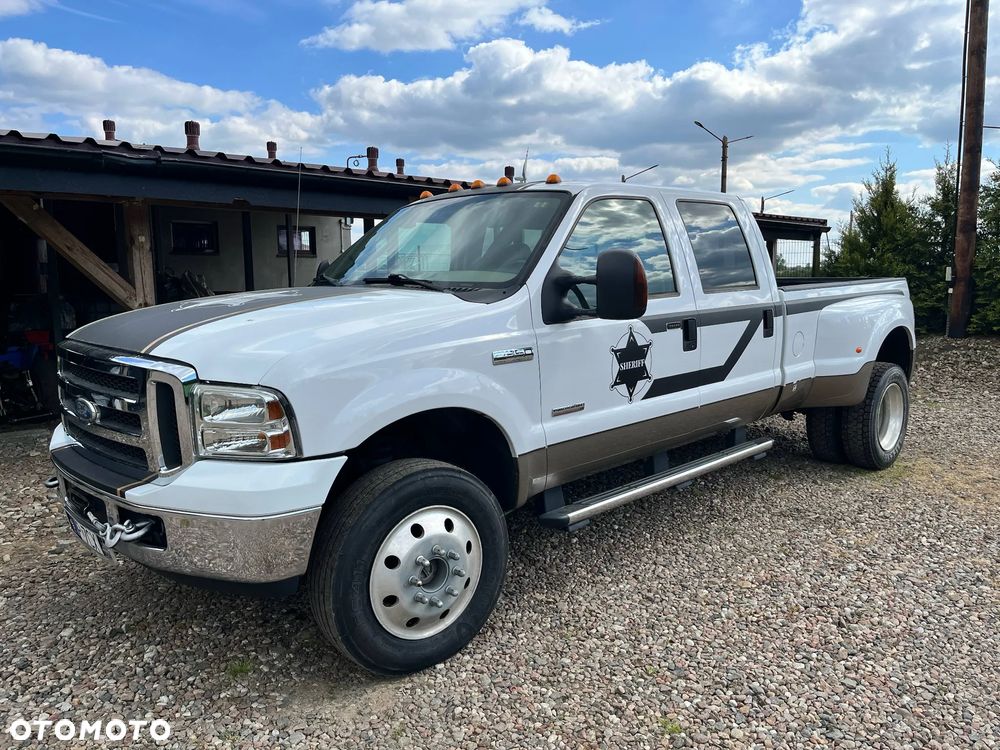 Używany Ford F350 SUPERDUTY LARIAT 2005 - 180 000 PLN, 213 994 km ...