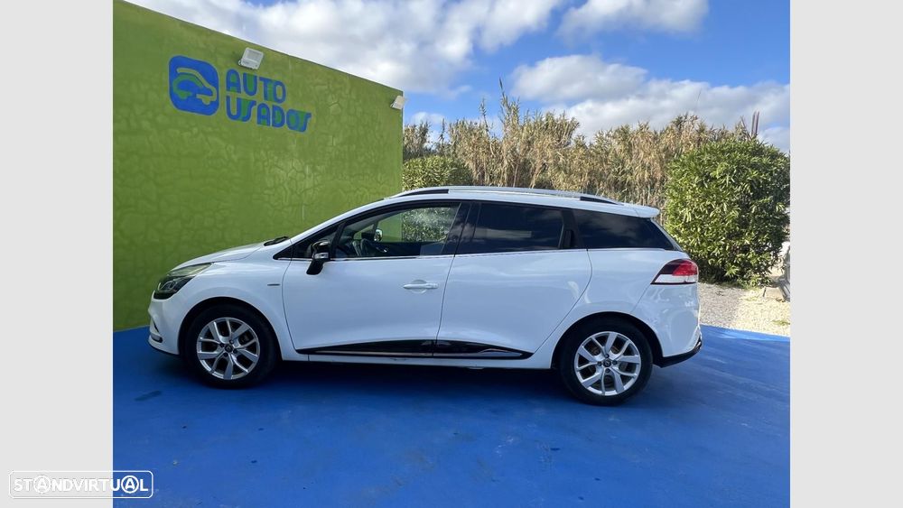 Usado Renault Clio 2019 - 11 740 EUR, 55 248 km - Standvirtual.com
