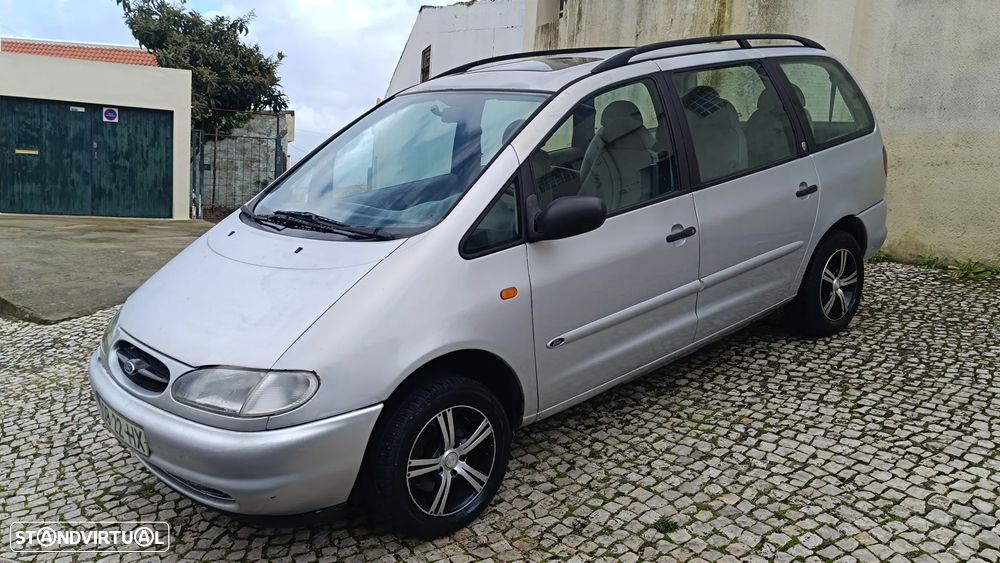 Usado Ford Galaxy 1997 - 2 600 EUR, 352 000 km - Standvirtual.com