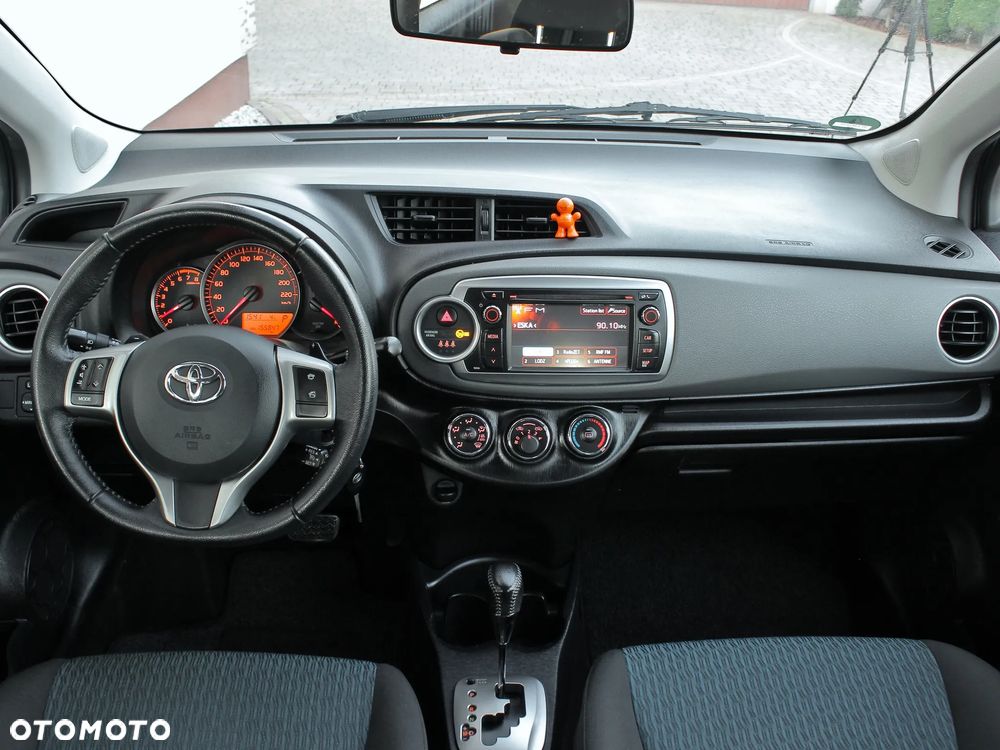 Używany Toyota Yaris 2012 - 34 900 PLN, 155 000 km - Otomoto.pl