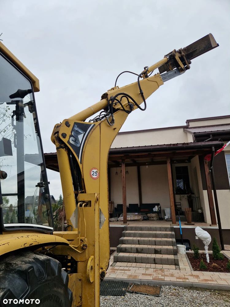 Używany Caterpillar CAT 428 C 2000 - 84 900 PLN - Otomoto.pl