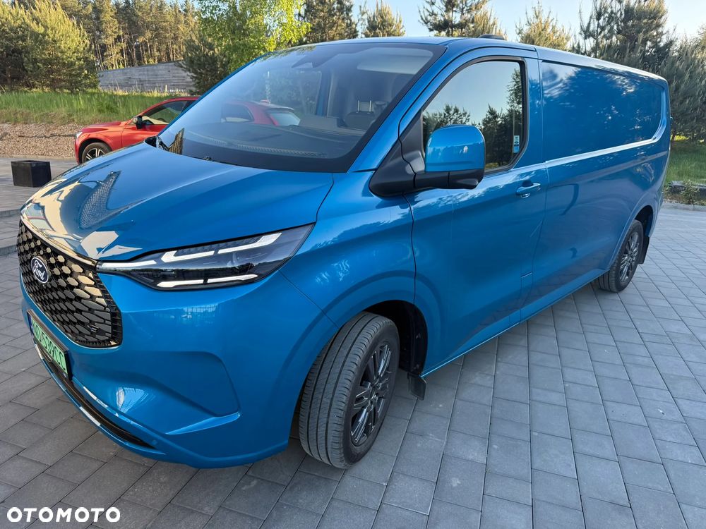 Używany Ford E – TRANSIT CUSTOM 2025 - 138 990 PLN, 15 531 km - Otomoto.pl