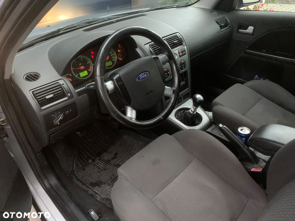 Używany Ford Mondeo 2000 - 3 900 PLN, 266 000 km - Otomoto.pl