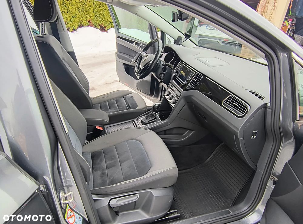 Używany Volkswagen Golf Sportsvan 2017 - 56 000 PLN, 70 000 km - Otomoto.pl