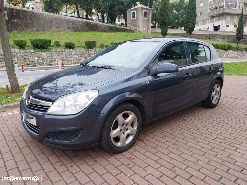 Usado Opel Astra 2007 - 3 350 EUR, 269 000 km - Standvirtual.com