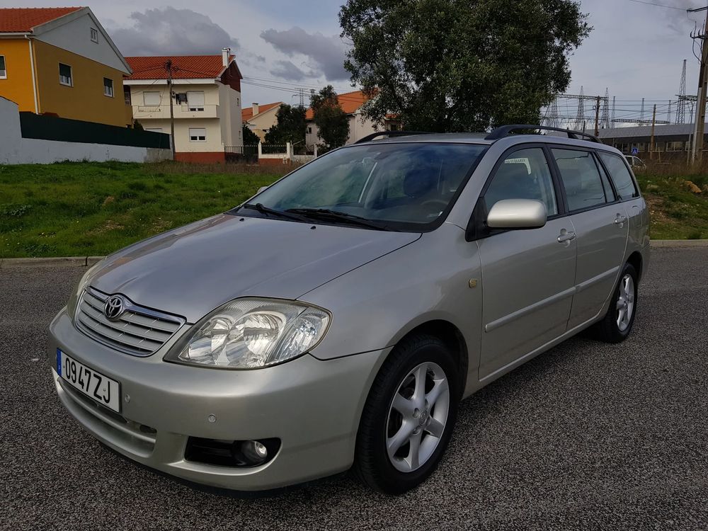 Usado Toyota Corolla SW 2005 - 6 950 EUR, 213 000 km - Standvirtual.com