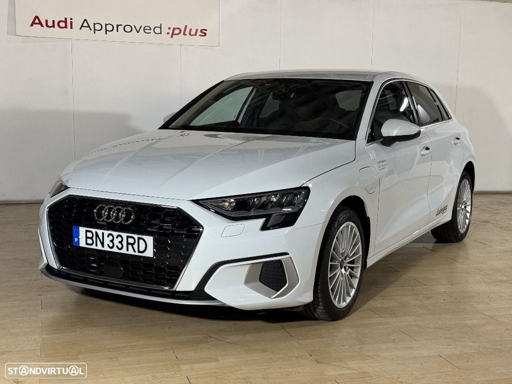 Usado Audi A3 Sportback 2024 - 36 500 EUR, 8 000 km - Standvirtual.com