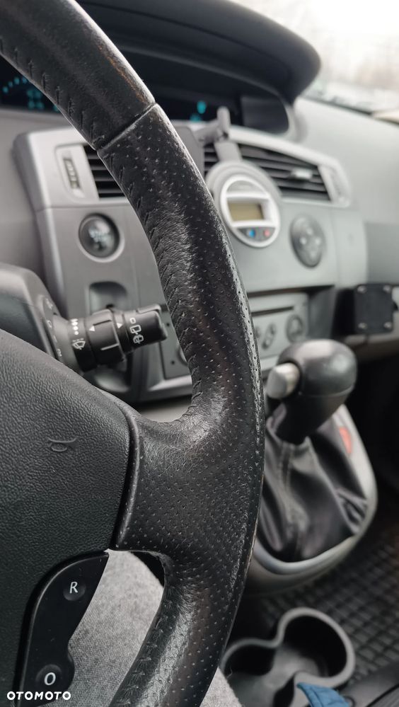 Używany Renault Scenic 2005 - 6 990 PLN, 213 000 km - Otomoto.pl