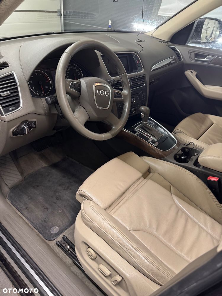 Używany Audi Q5 2010 - 26 500 PLN, 367 000 km - Otomoto.pl
