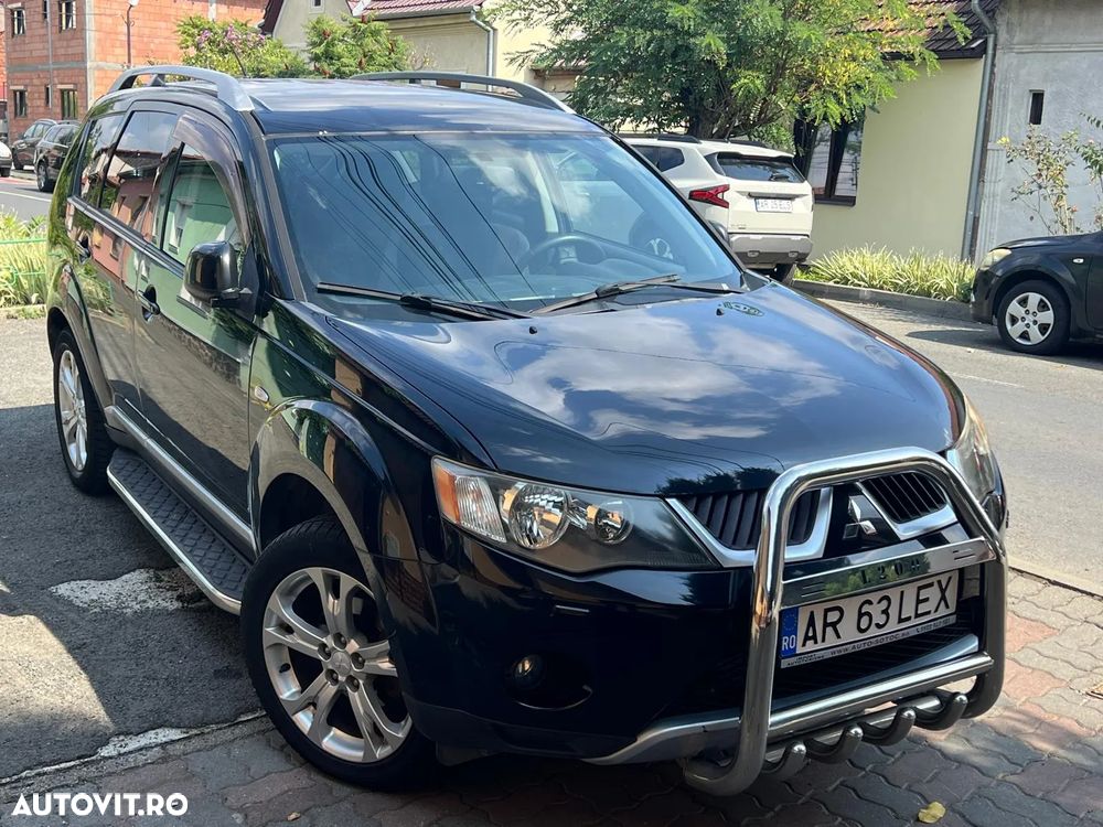 Utilizat Mitsubishi Outlander 2007 - 4 500 EUR, 251 341 km - Autovit.ro
