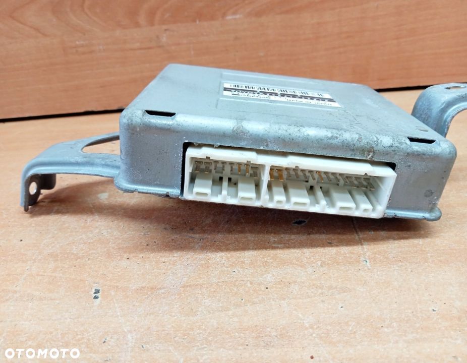 Używany Sterowniki silnika - 55 PLN - Otomoto.pl