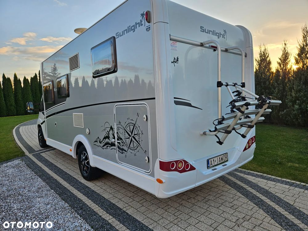 Używany Sunlight CAPRON T67 2019 - 215 000 PLN, 82 000 km - Otomoto.pl