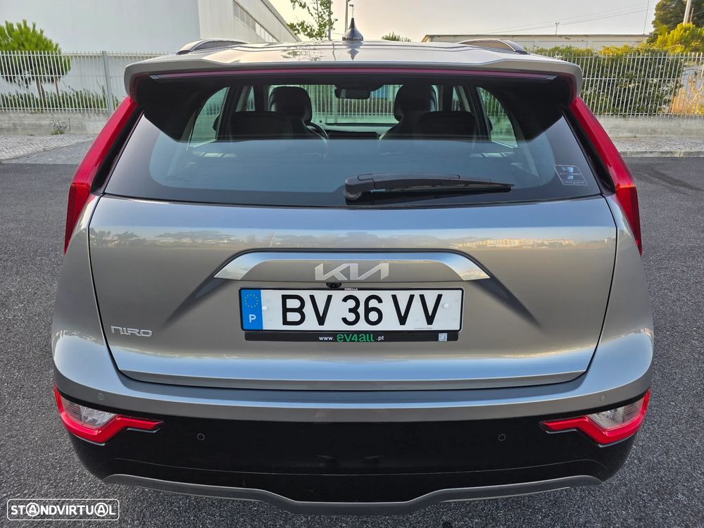 Usado Kia Niro EV 2023 - 28 500 EUR, 34 500 km - Standvirtual.com