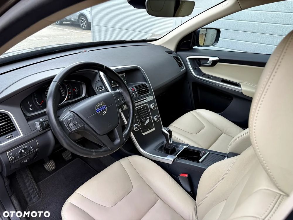 Używany Volvo XC 60 2015 - 57 800 PLN, 162 480 km - Otomoto.pl