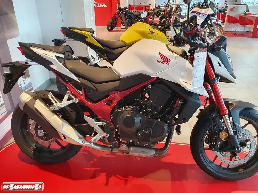 Novo Honda Hornet - 7 050 EUR1 km, 2024 - Standvirtual