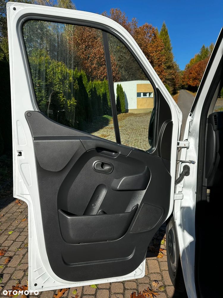 Używany Renault MASTER 2023 - 149 000 PLN, 39 000 km - Otomoto.pl