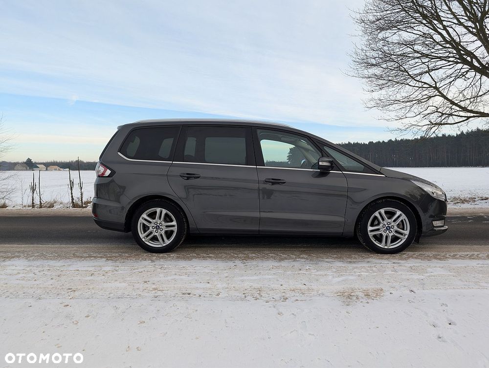 Używany Ford Galaxy 2017 - 67 500 PLN, 72 803 km - Otomoto.pl