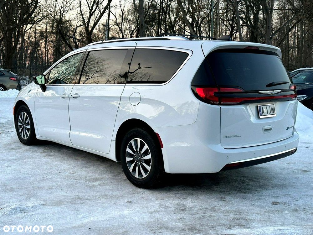 Używany Chrysler Pacifica 2024 - 189 900 PLN, 964 km - Otomoto.pl