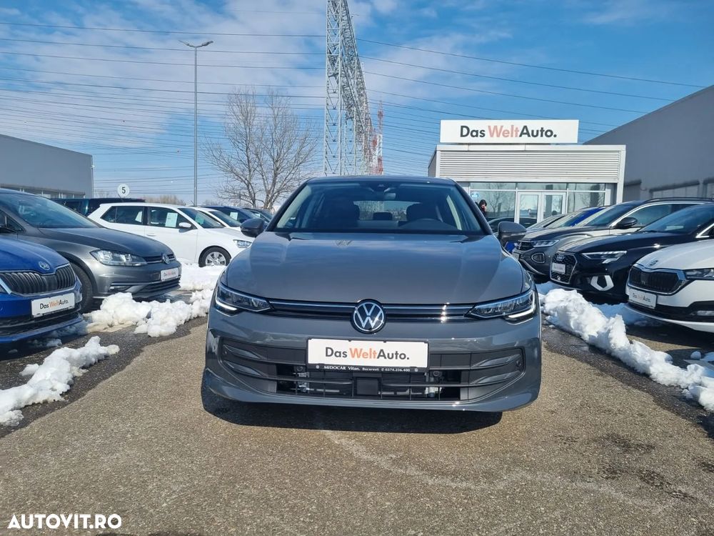 Utilizat Volkswagen Golf 2025 - 32 000 EUR, 2 000 km - Autovit.ro