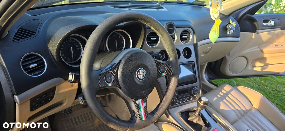Używany Alfa Romeo 159 2006 - 5 000 PLN, 240 007 km - Otomoto.pl
