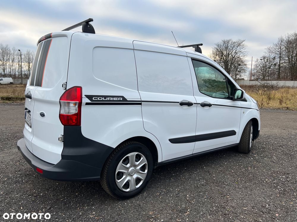 Używany Ford Transid Courier 2019 - 31 900 PLN, 47 742 km - Otomoto.pl