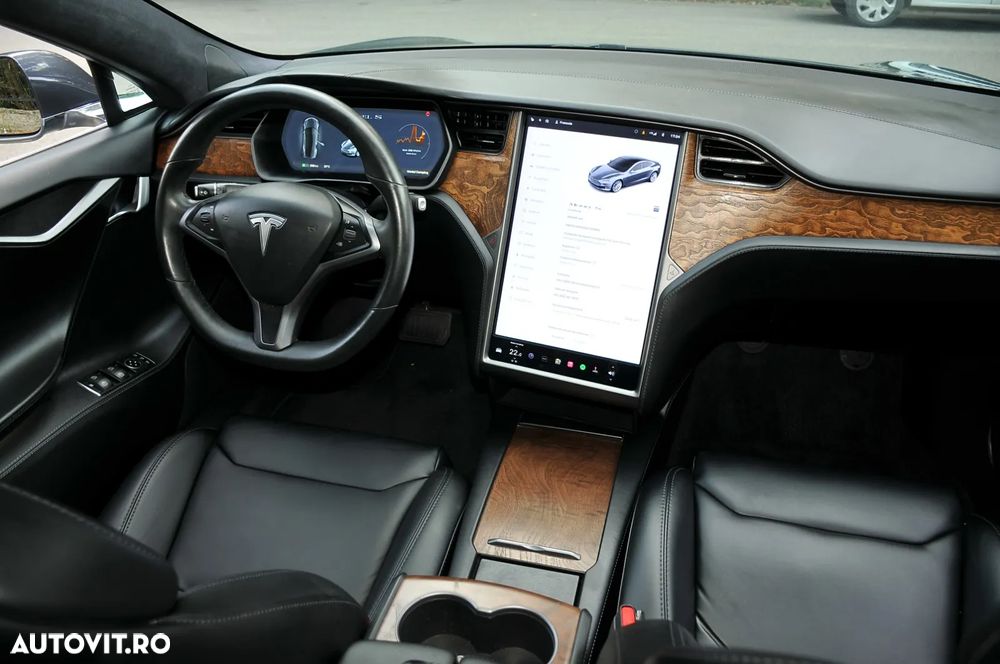 Second hand Tesla Model S - 46 999,05 EUR100 000 km - Autovit